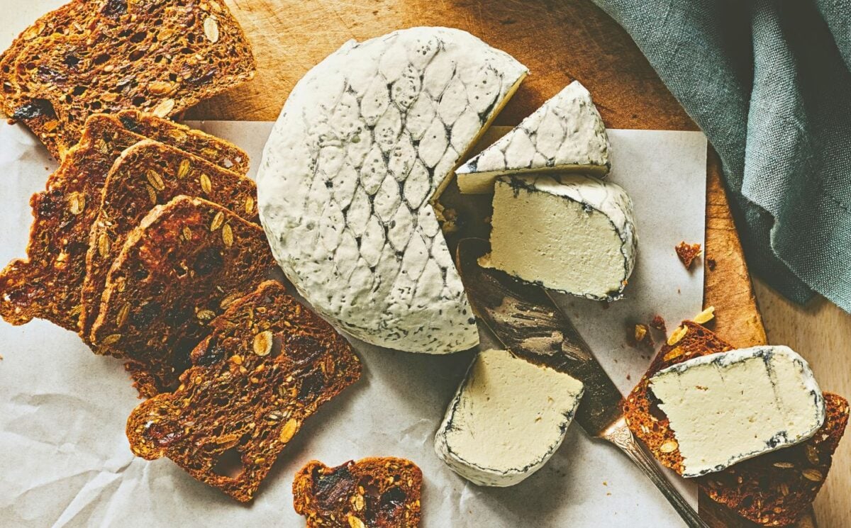 How To Make This ‘Snow White Rind’ Plant-Based Cheese | VeganHub